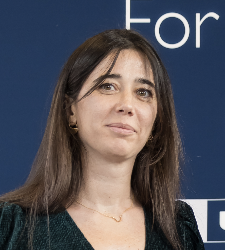 About Me - Adeline Lacroix